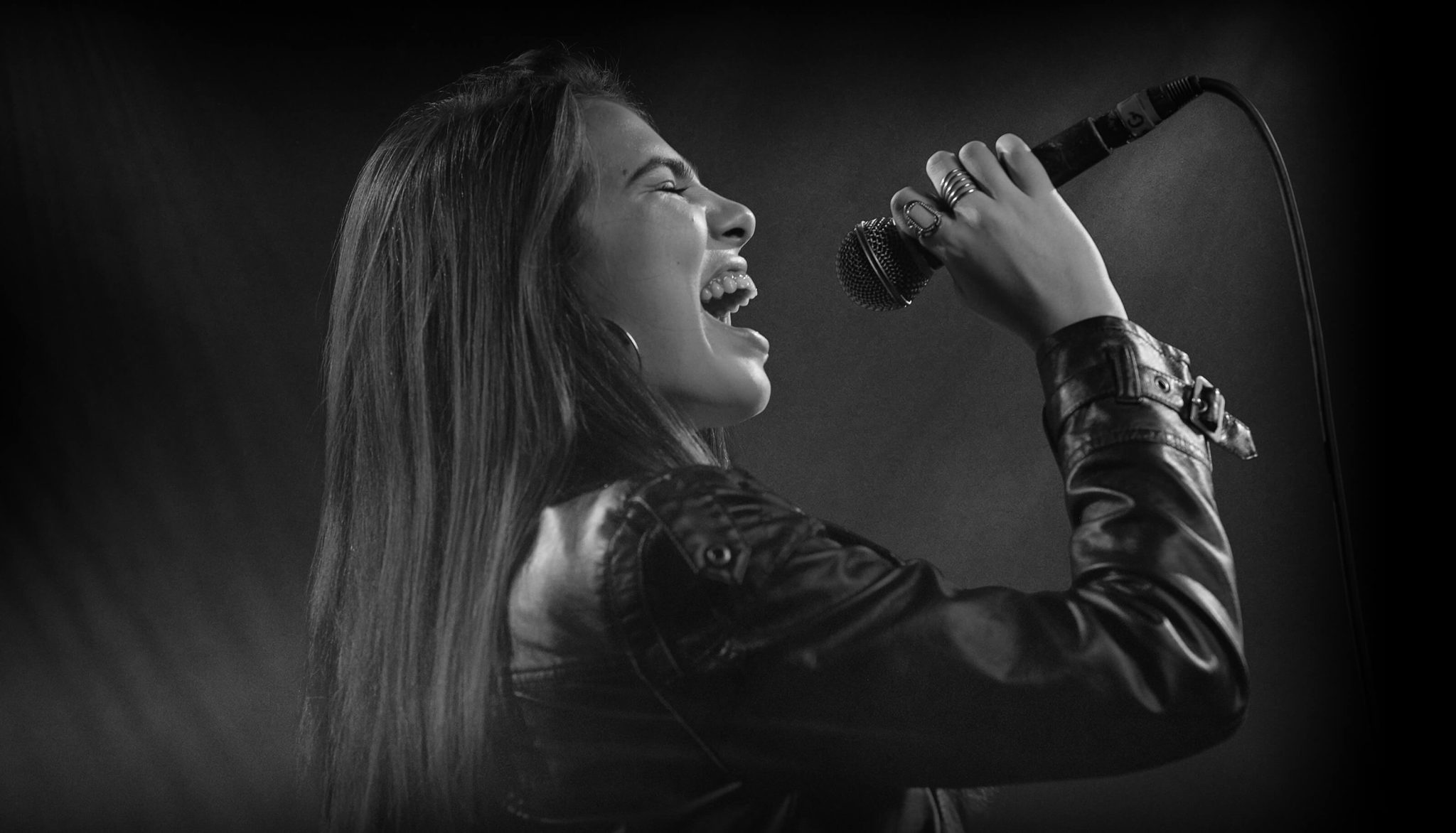 The Power Of God Is In Your Singing! - Benai Emunah - Benai Emunah